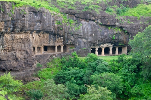 Explore these 10 mysterious caves of India