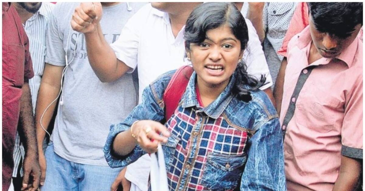 Kerala: Hanan, fish-selling student who became popular on social media ...