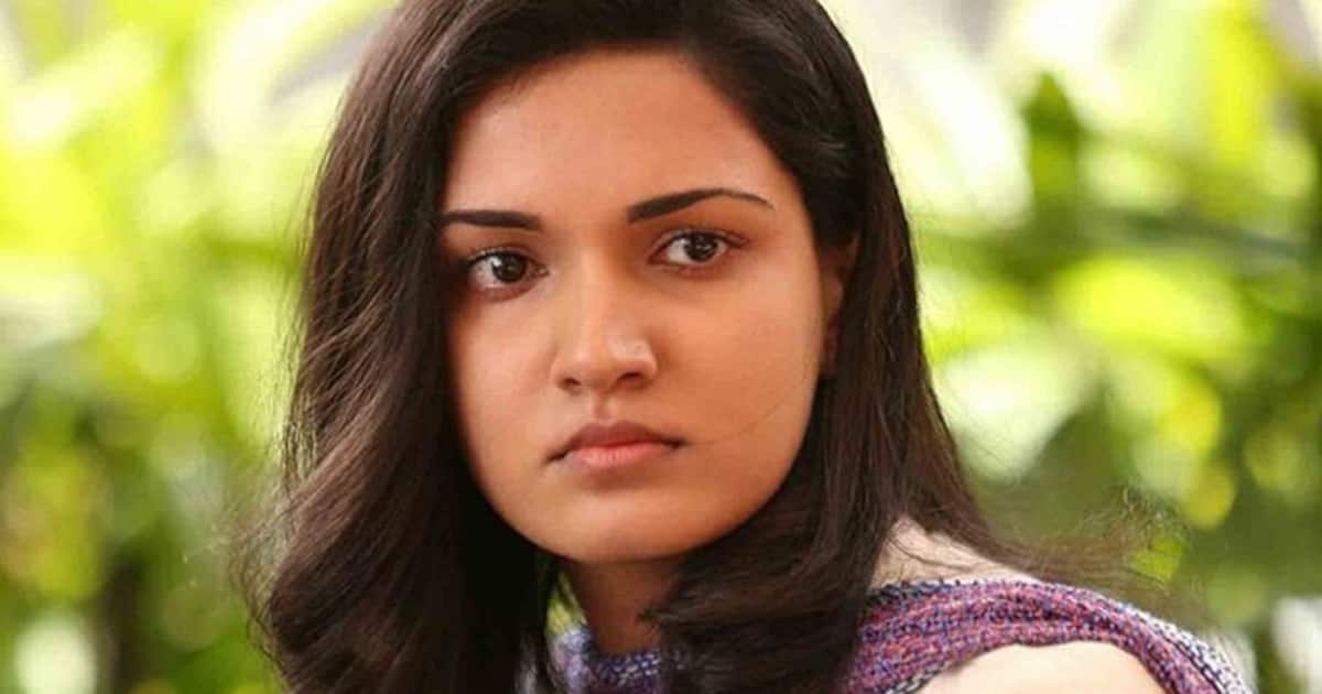 Malayalam actress Honey Rose opens up on liplock scene
