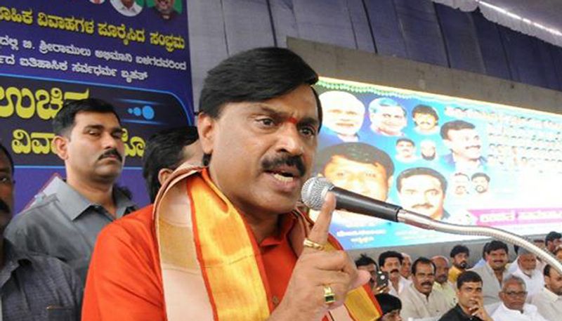 Janardhan Reddy to appear before CCB along with lawyer?
