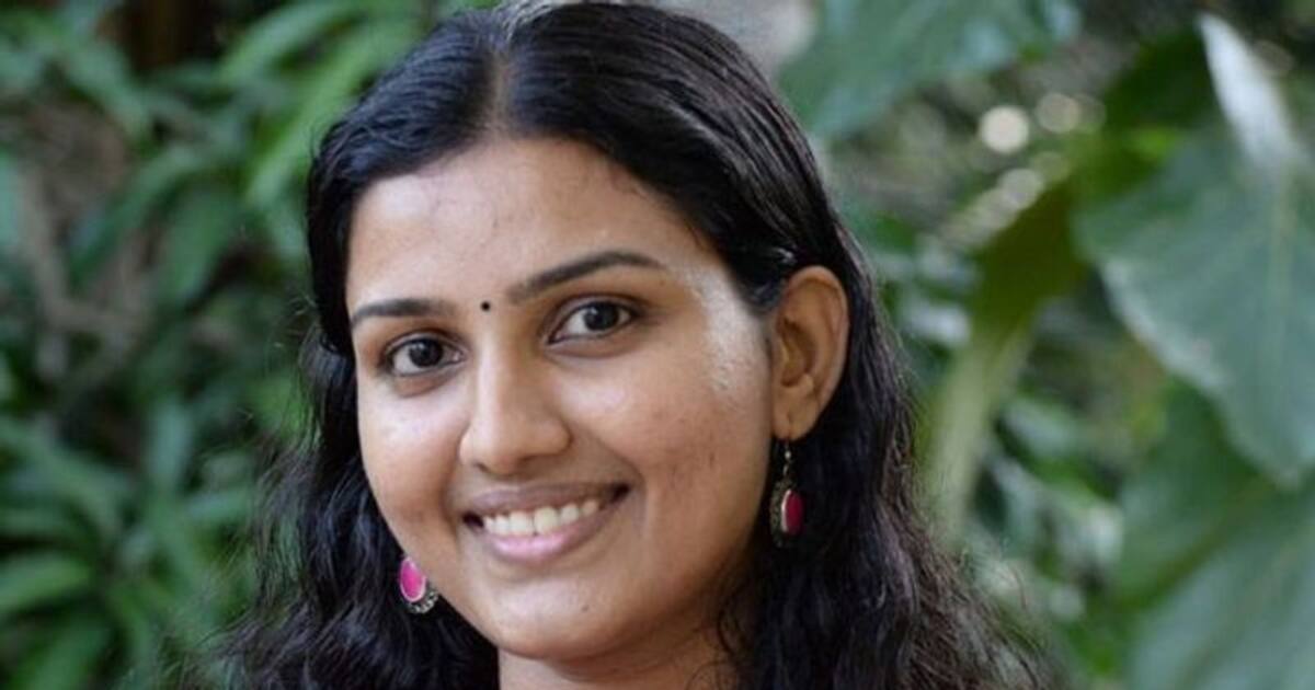 രേഖകള്‍ കാണിക്കാതെ റിസോര്‍ട്ടിലേക്ക് ടാറിംഗ്; സബ് കളക്ടര്‍ രേണുരാജ് ...