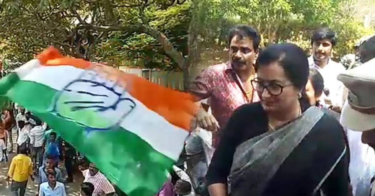 Sumalatha's Mandya rally: Congress workers support independent candidate