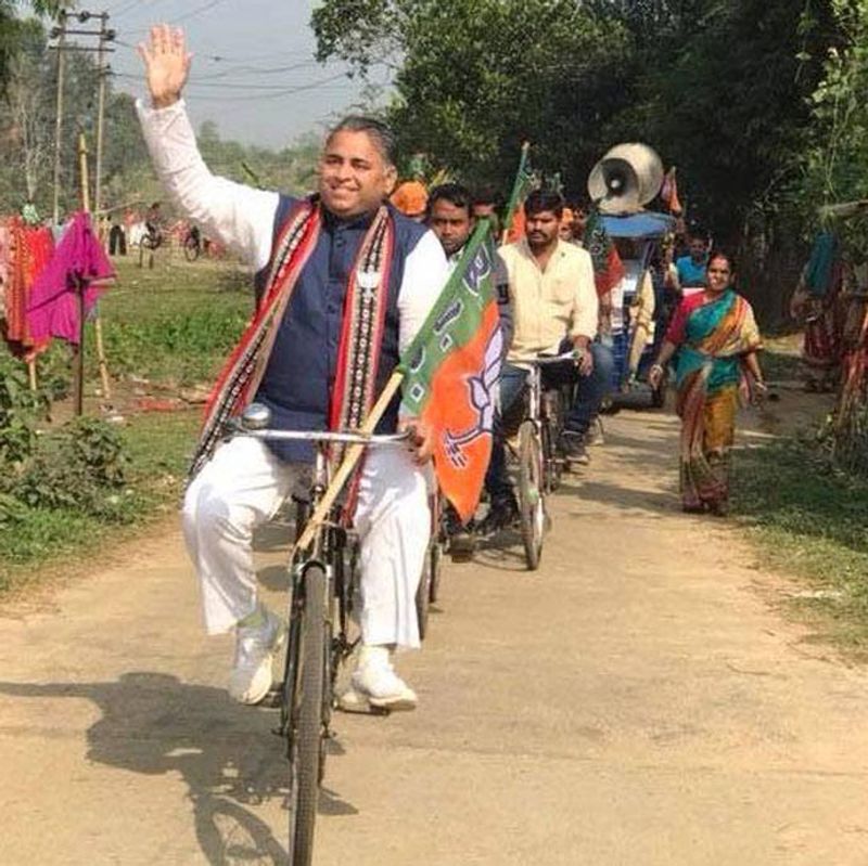 Sunil Deodhar, fish-eating, Bengali-speaking BJP man, sent to Kolkata ...