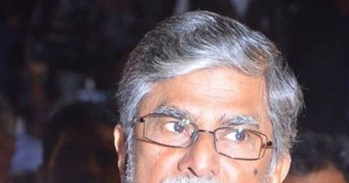 விஜயகாந்த் போட்டோவை பார்த்து கலங்கிய SAC.. அந்த மனுசனுக்கா இந்த நிலைமை ...