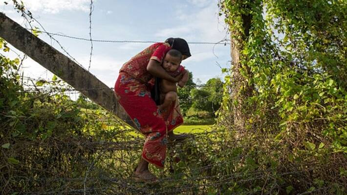 গুলি খেয়ে কাঁটাতারে ঝুলছে ফেলানি, ন-বছর পরেও বিচার পেল না পরিবার ...