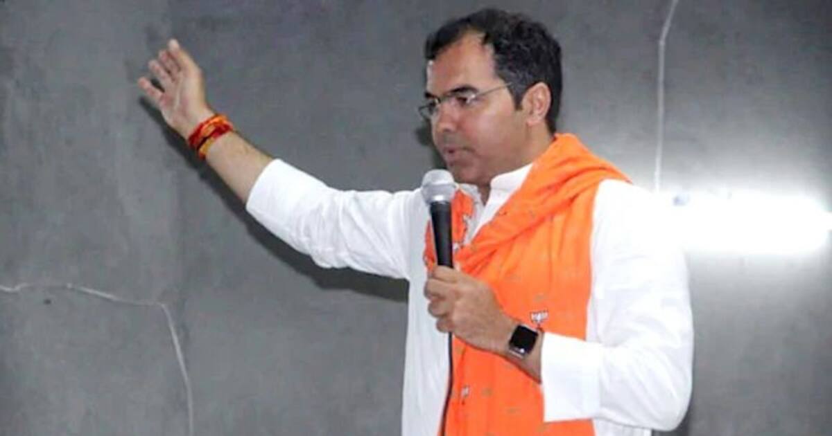 Shaheen Bagh will be cleared within one hour if BJP voted to power in ...