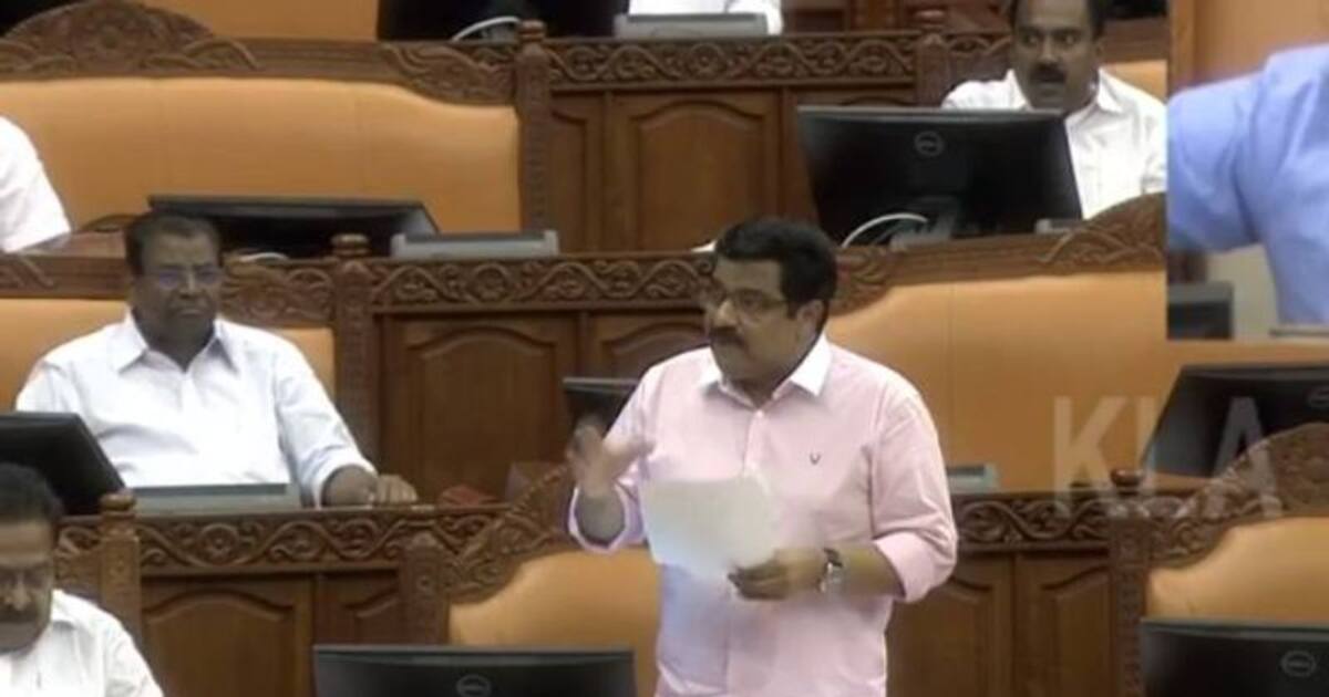 ഇവിടെ ടീച്ചറും കുട്ടികളുമില്ല, മന്ത്രിയും എംഎല്‍എമാരുമാണ്, ചീപ്പായി ...