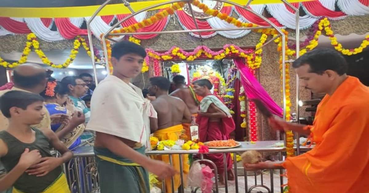 ಕಾರವಾರ ದೇವರಿಗೆ ಮದ್ಯದ ಅಭಿಷೇಕ, ಸಿಗರೇಟಿನ ಆರತಿ : ಸಿದ್ಧಿಯಾಗುತ್ತೆ ಇಷ್ಟಾರ್ಥ ...