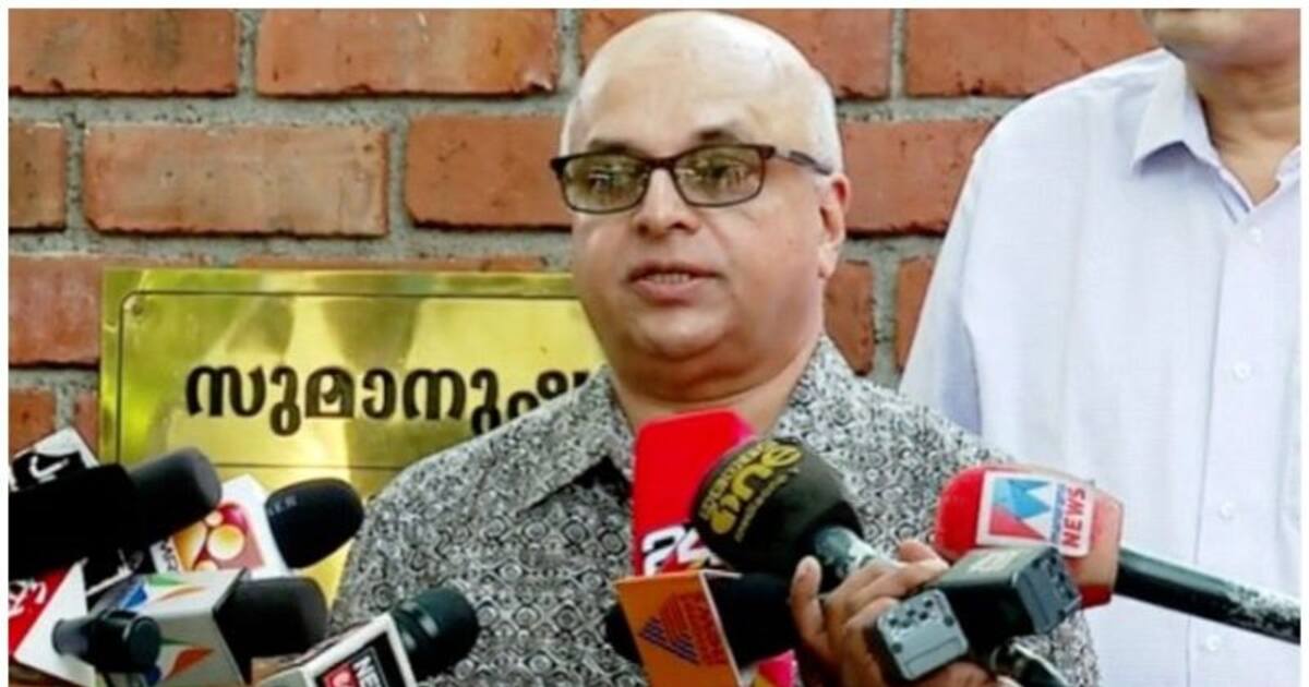 പൊതുയിടത്തിൽ മാസ്ക് ധരിക്കാതെ ചീഫ് സെക്രട്ടറി ടോം ജോസ് | chief ...