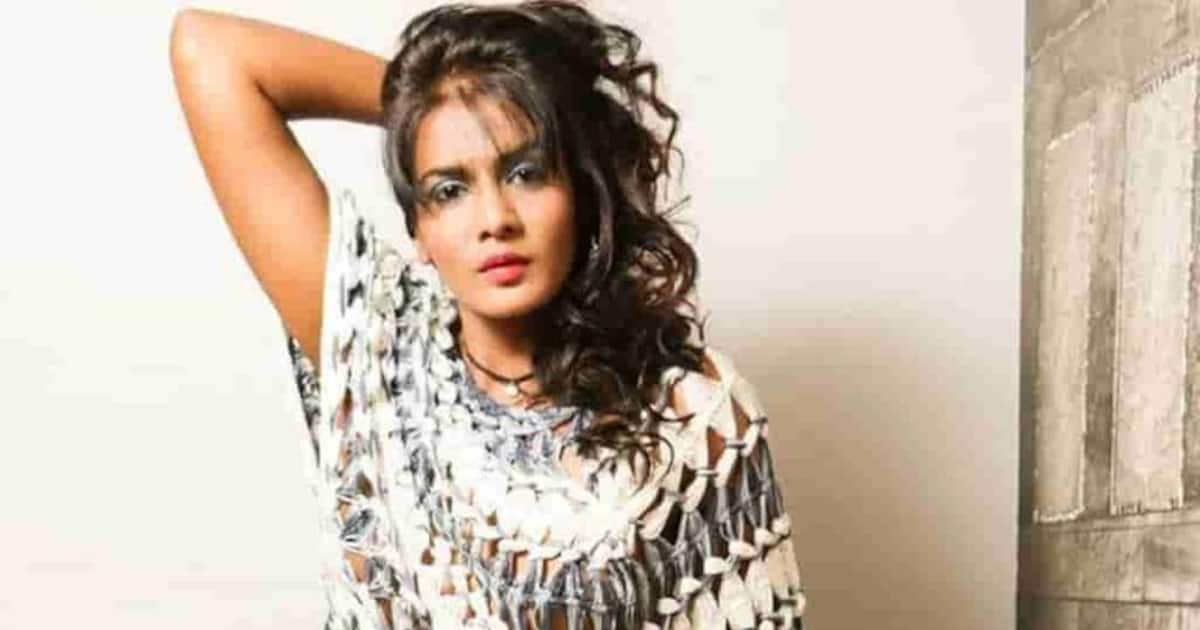 போலீஸுக்கே டிமிக்கி கொடுக்கும் பிக்பாஸ் பிரபலம்..மீரா மிதுனை வலைவீசி ...