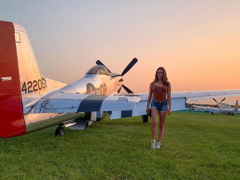 അസാധ്യമായതെന്ത് ? യാത്രവിമാനം ഒരുമിച്ച് പറത്തി ഒരമ്മയും മകളും | What is ...