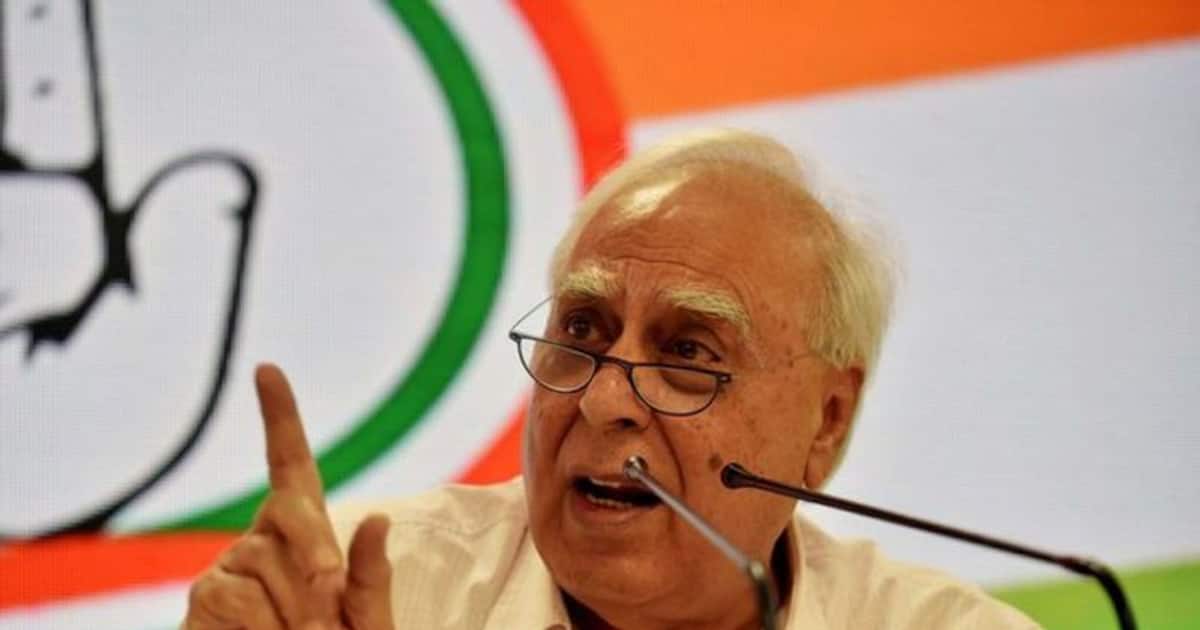 Kapil Sibal dumps Congress, seeks Rajya Sabha entry via SP support
