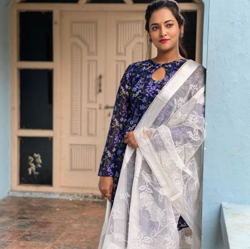ಮನೆಯಲ್ಲಿ ಹಣ ಕದ್ದು ಶಾಪಿಂಗ್ ಮಾಡಿದ ಪ್ರಿಯಾಂಕ; ಇದೇ 'ಸತ್ಯ' ಕತೆ! | Bigg boss ...