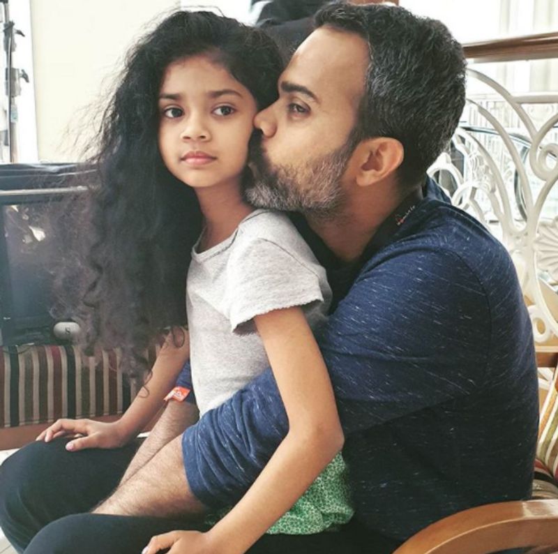 KGF ಡೈರೆಕ್ಟರ್‌ಗೆ ಮಗಳಂದ್ರೆ ಭಾರೀ ಪ್ರೀತಿ..! ಇಲ್ನೋಡಿ ಫೋಟೋಸ್ | Sandalwood ...