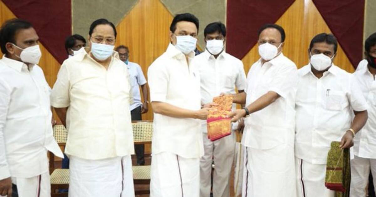 மு.க.ஸ்டாலின் முன்னிலையில் அதிமுக முன்னாள் மேயர் திமுகவில் இணைந்தார் ...