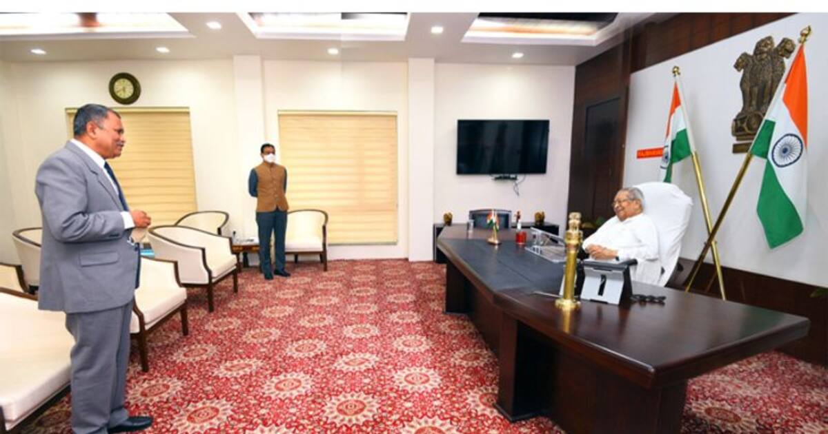 గవర్నర్‌తో ఎస్ఈసీ నిమ్మగడ్డ భేటీ: స్థానిక సంస్థలపై చర్చ | AP SEC meets ...