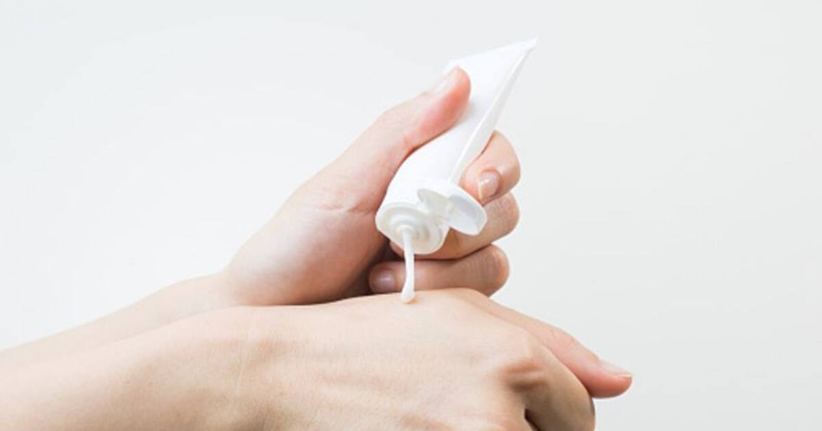 Skin care: DIY anti-ageing hand masks you should use