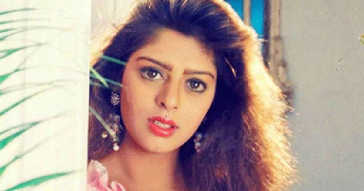 Nagma Latest pic: 47 வயதில் உடல் எடை கூடி சும்மா கும்முனு இருக்கும் ...