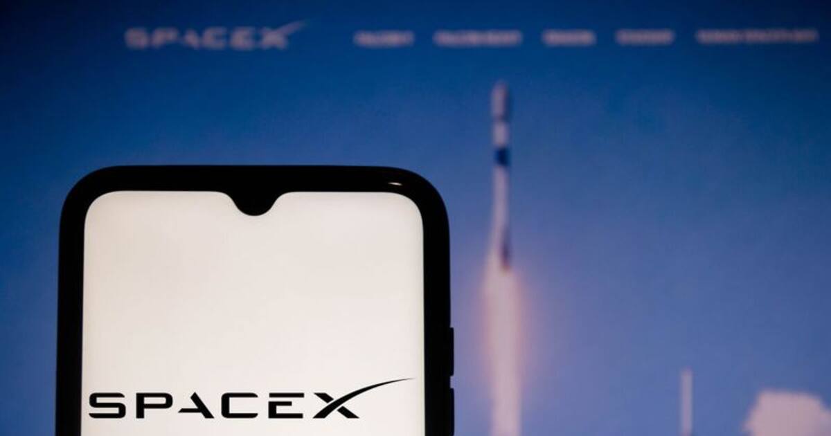 SpaceX delivers Christmas gifts, including turkey, cake and more, to ...