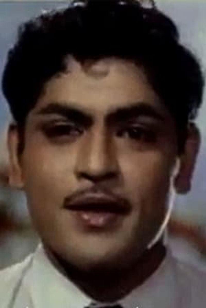 ஒட்டு மொத்தமாக அதிர்ந்த திரையுலகம்… நடிகர் ஸ்ரீகாந்த் திடீர் மரணம் ...