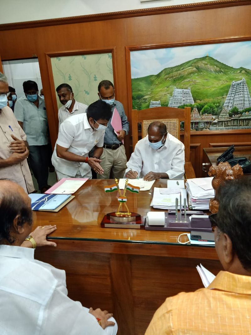 முதல்வர் அறையில் 'அண்ணாமலையார்' புகைப்படம் - இணையத்தில் வைரலாகும் ...