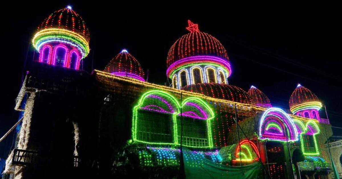 പുൽക്കൂടല്ല, പുൽക്കൊട്ടാരം, ചെലവ് 20 ലക്ഷം, പാലപ്പള്ളം ക്രിസ്മസ് വേറെ ...