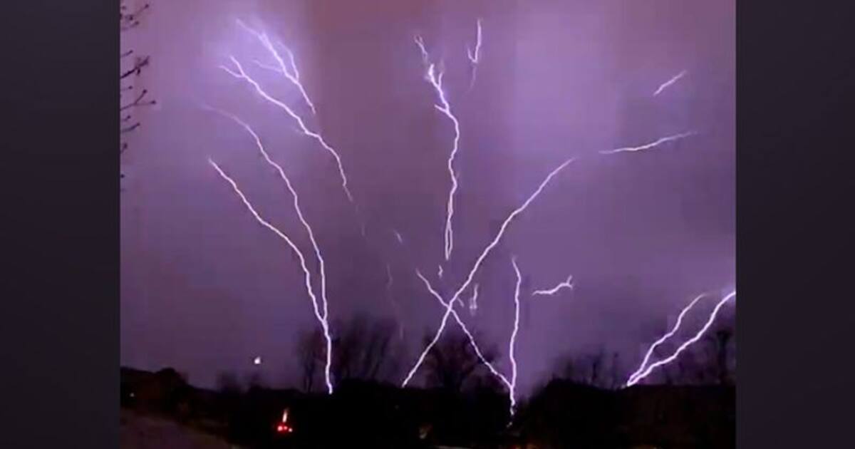 Watch: Insane upward lightning strike in Kansas will leave you horrified