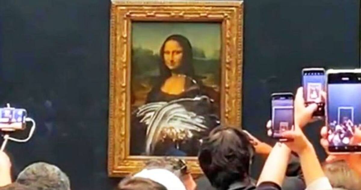Cake attack on 'Mona Lisa' at the Louvre in Paris
