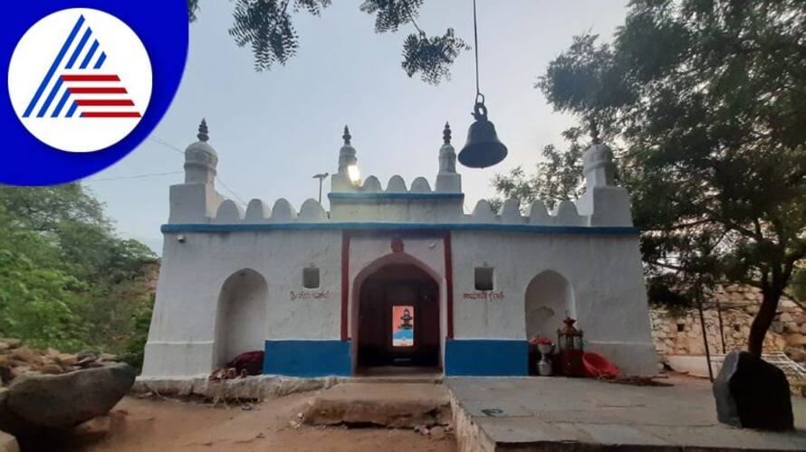 ಜಲದುರ್ಗ ಕೋಟೆಯಲ್ಲಿದೆ ಭಾವೈಕ್ಯತೆ ಸಂದೇಶದ ಮಂದಿರ: ಇಸ್ಲಾಮಿಕ್ ಶೈಲಿಯ ಮಂದಿರದಲ್ಲಿ ...