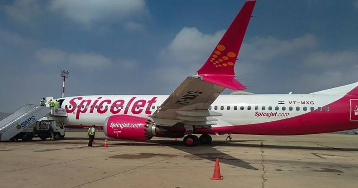 SpiceJet passenger arrested after 'misbehaving' with female cabin crew