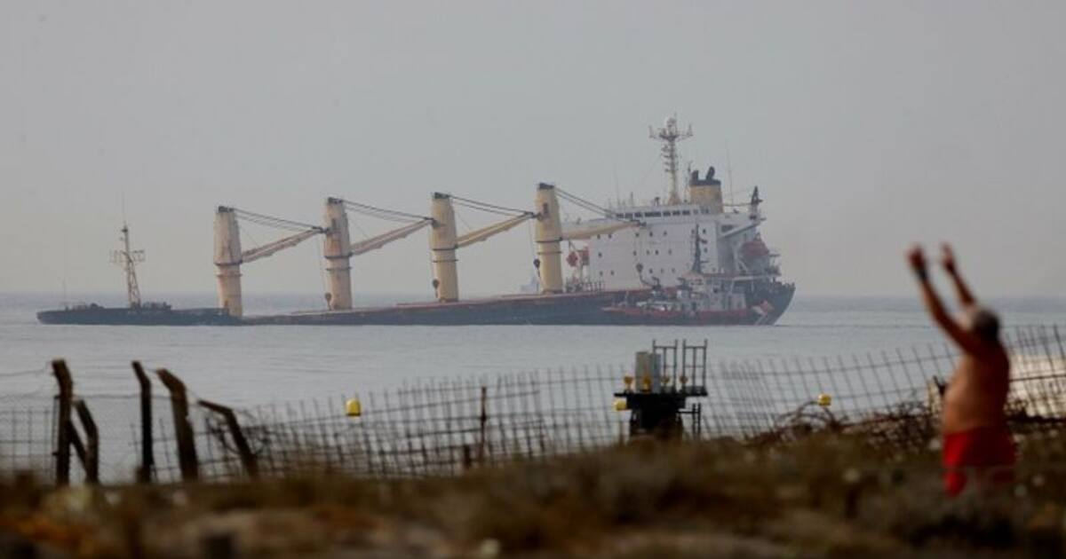 Oil leaks from bulk carrier off Gibraltar after collision: All you need ...