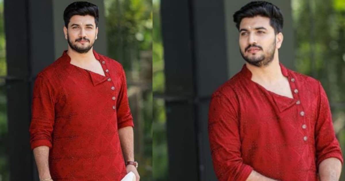 'ഓണ കലാപരിപാടികൾ ആരംഭിക്കുകയാണ്', തകർപ്പൻ ലുക്കിൽ ജീവ