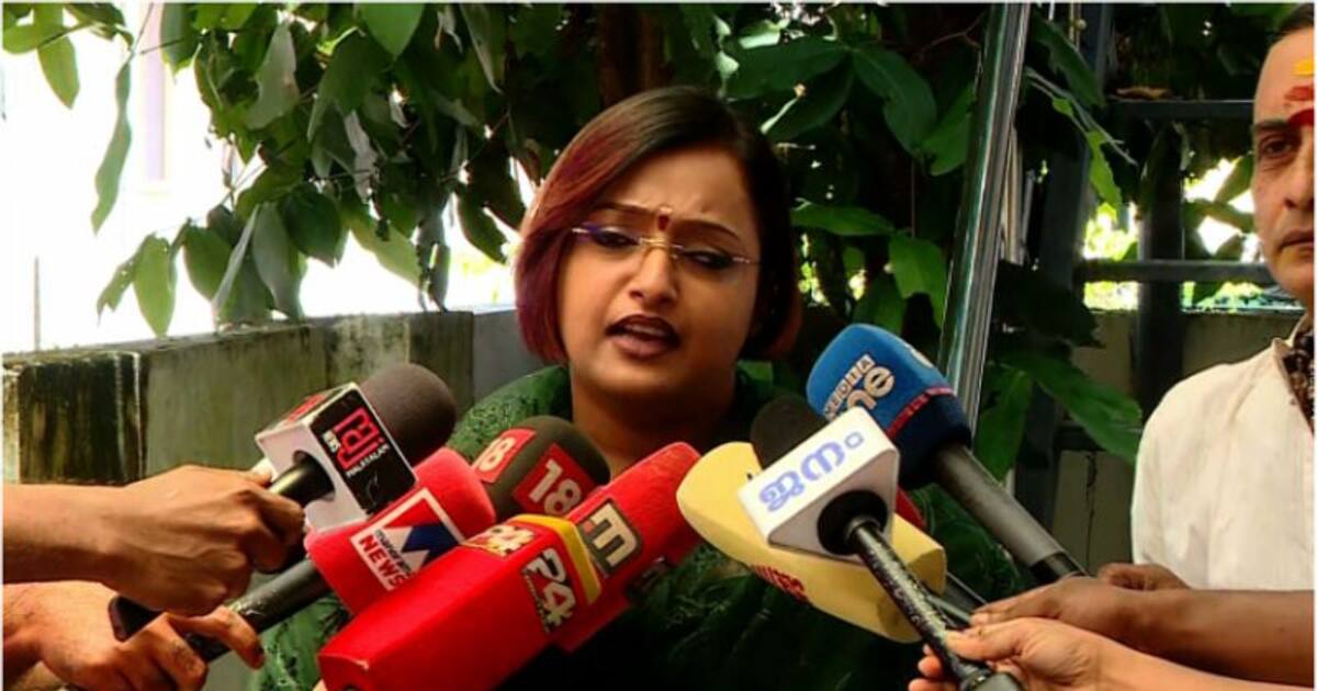 Swapna Suresh had met Kerala CM to pitch for Norka job, reveal ...