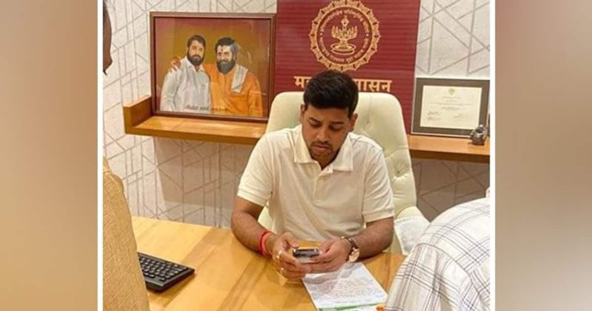 Photo of Shinde's son on CM's chair goes viral; Oppn slams Maha govt