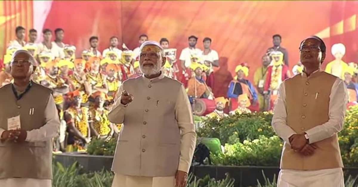 PM Modi inaugurates Mahakal Lok corridor at Mahakaleshwar temple in Ujjain