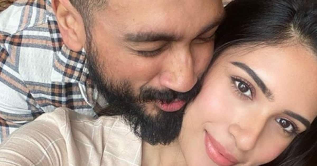 'നീ വിലമതിക്കാനാകാത്തത്, എല്ലാത്തിനും നന്ദി', കാളിദാസ് ജയറാമിനോട് ...