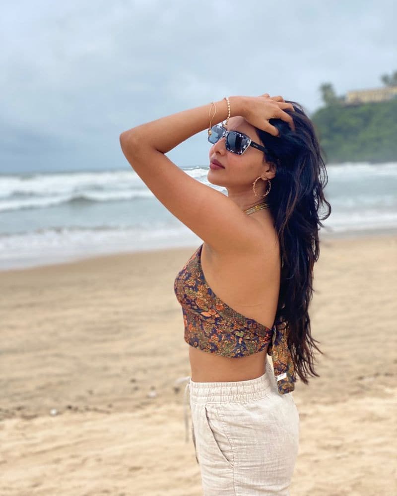 Arjun das and Aishwarya lekshmi : அர்ஜுன் தாஸ் உடன் காதலா?... நெருக்கமாக எடுத்த போட்டோ ...