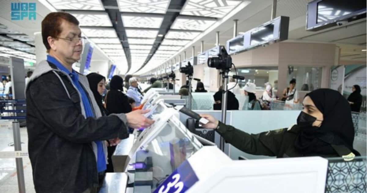 പുതിയ സൗജന്യ വിസയില്‍ ആളുകള്‍ സൗദിയില്‍ എത്തിത്തുടങ്ങി; വാഹനങ്ങള് ...