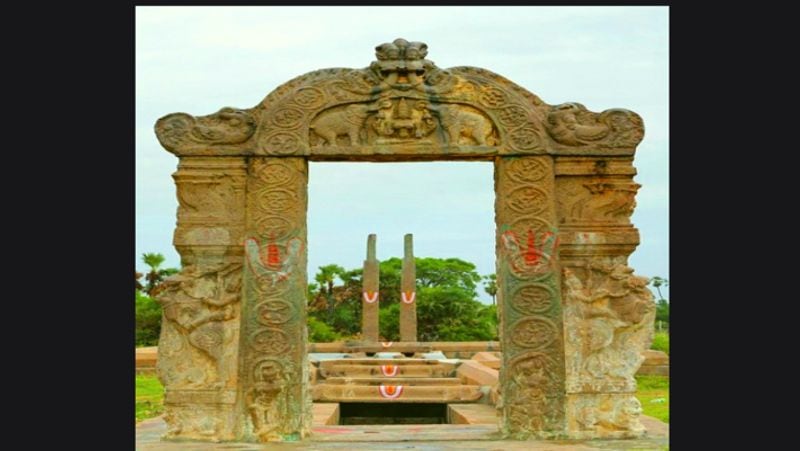 வாழ்வில் ஒருமுறையாவது பார்க்க வேண்டிய அதிசயம்.. காஞ்சிபுரம் 'நடவாவி ...