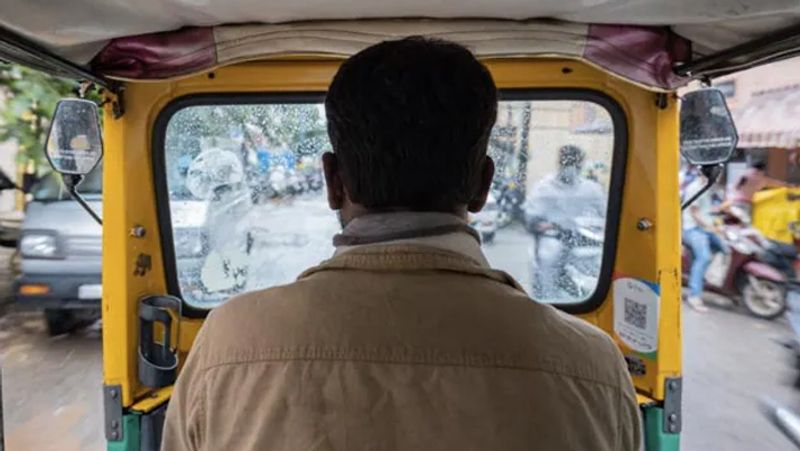 Chennai Auto driver : ஆட்டோவில் வந்த வடமாநில பயணிக்கு மாரடைப்பு ...