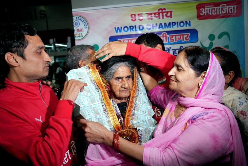 95 Year Old Sprinter Dadi Bhagwani Devi Reveals Fitness Secret Eyes