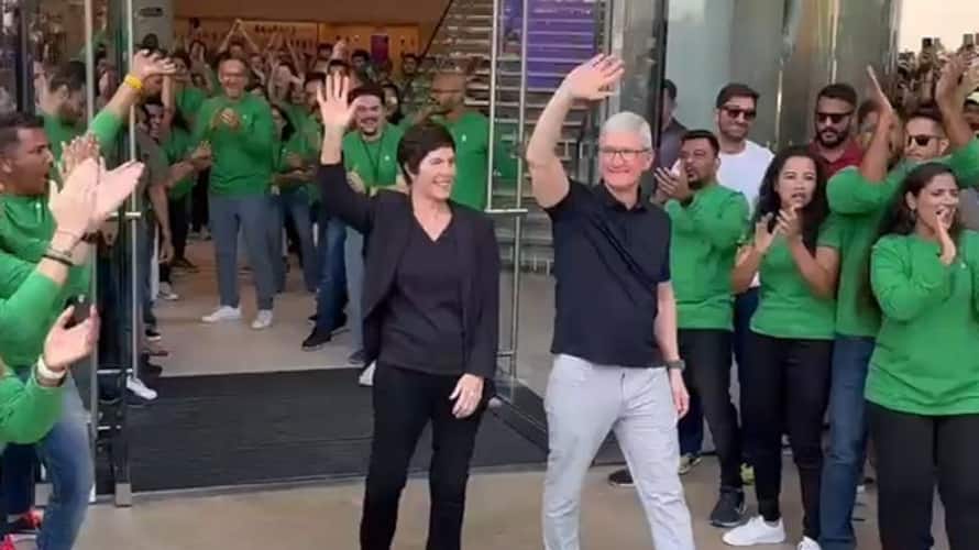 Watch: CEO Tim Cook opens the gates of India's first Apple store in ...