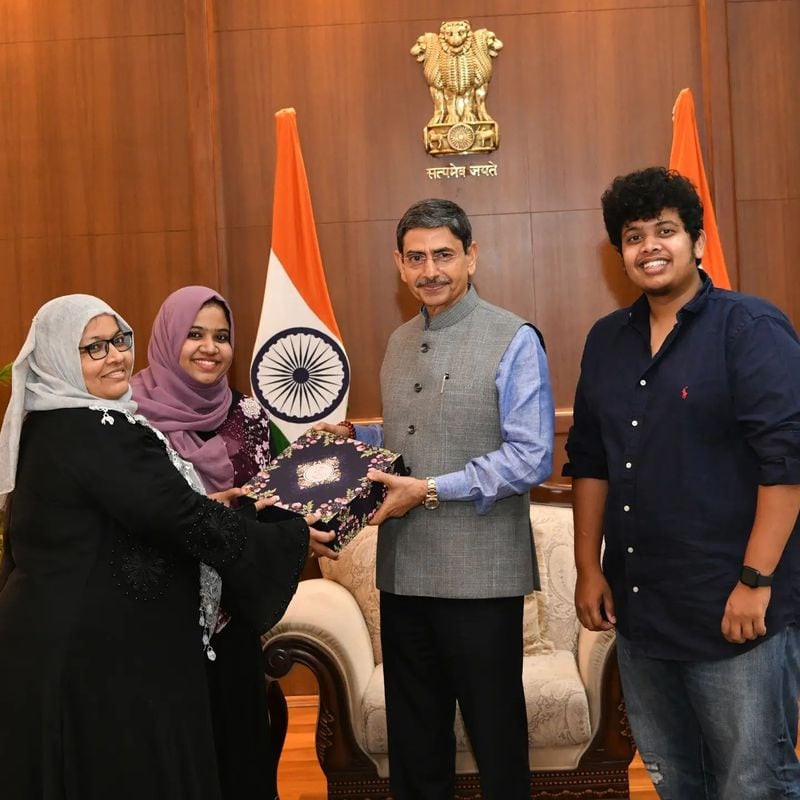 Youtuber Irfan meets kamalhaasan : தூணிலும் இர்பான்; துரும்பிலும் ...