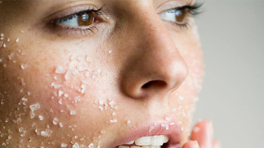Here Are 7 Skincare Tips For Monsoons To Maintain Flawless Healthy Skin