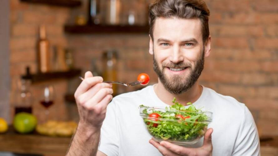 പുരുഷന്മാര്‍ പതിവായി കഴിക്കേണ്ട എട്ട് ഭക്ഷണങ്ങള്‍...