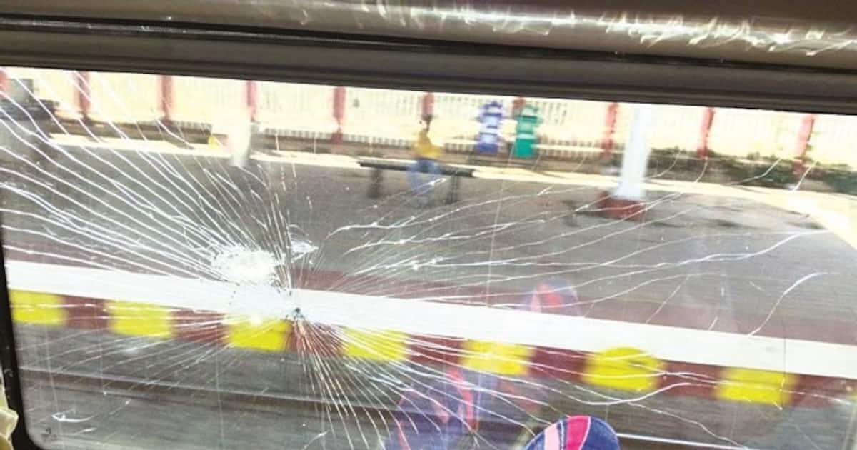 ರೈಲಿಗೆ ಕೆಲ್ಲೆಸೆವ ಪುಂಡಾಟಿಕೆ ಈಗ ಇಳಿಮುಖ..!