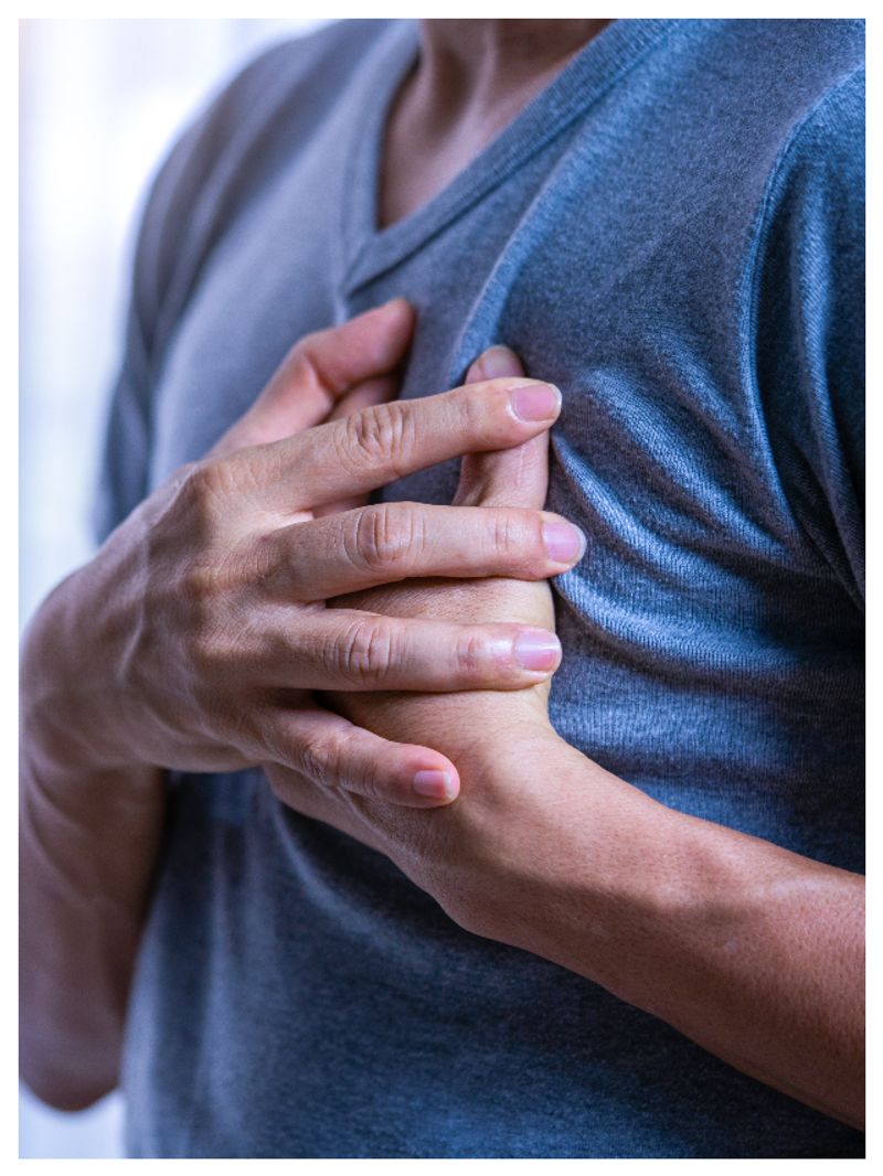 ഹൃദ്രോ ഗ സാധ്യത കുറയ്ക്കാൻ ദിവസവും കഴിക്കാം ഈ പഴം