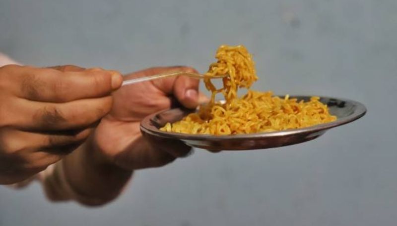 Child Died After Eating Maggi : மேகி சாப்பிட்ட 10 வயது குழந்தை பலி.. 6 ...