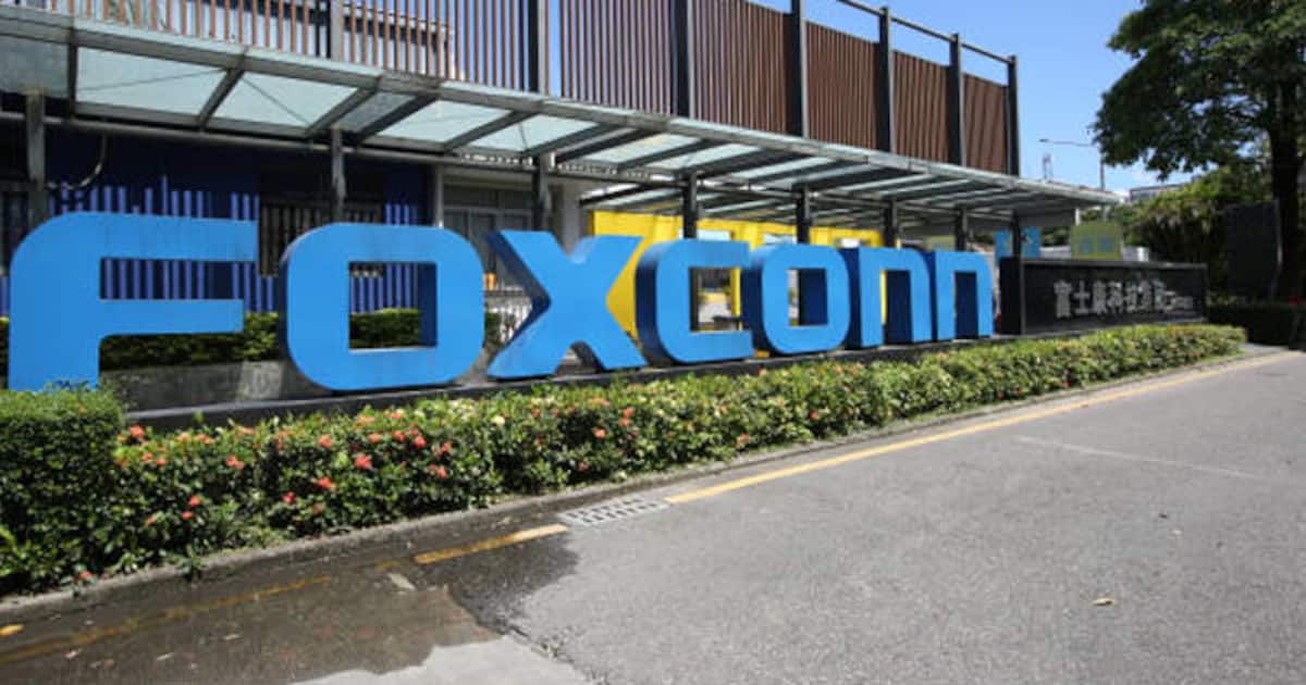 Foxconn signs Rs 1,600 crore deal to set up manufacturing facility in ...