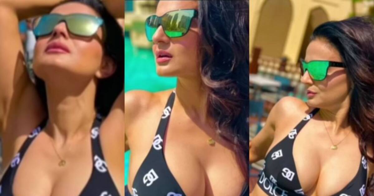 Ameesha Patel Sexy Photos Gadar 2 Actress Flaunts Cleavage In Dolce